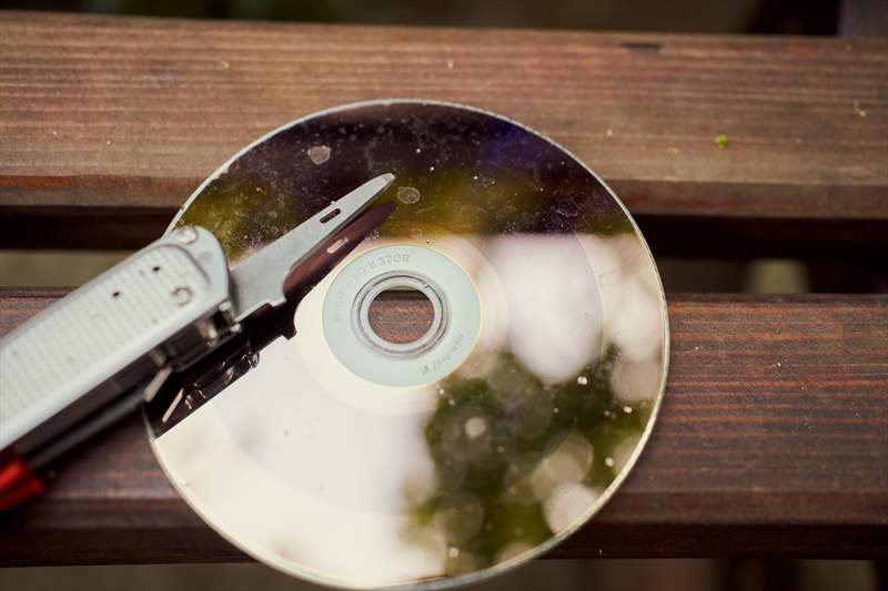 Back-up pe discuri optice in 2020 - Am testat un M-Disc Verbatim de 100 ...