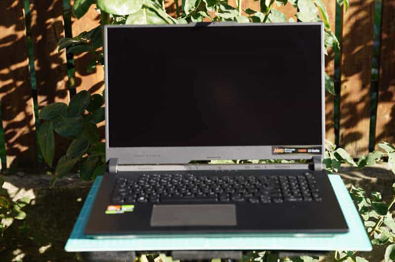 RTX 4090 Mobile si Driverele Nvidia Studio fac echipa buna in editarea ...